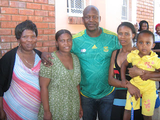 Senzile Combined School: Mike Mangena visits Senzile