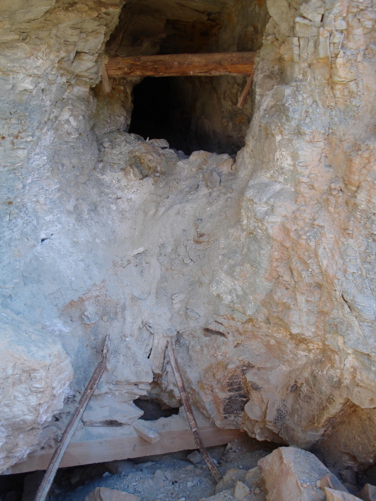 Teaching, Music, and Mountains: Cliffhanger and Cashin Mine Hiking Trip