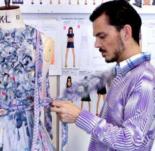 GIRL'S DIARY: Designer : Matthew Williamson