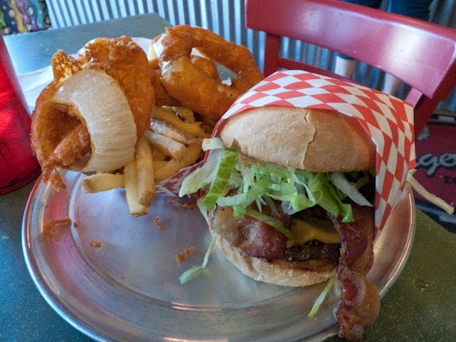Hoosier Burger Boy: Burger Me! - Truckee, CA