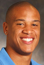 Black and Gold: Davis fits team's linebacker mold