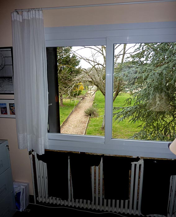 Living the life in Saint-Aignan: Attic windows