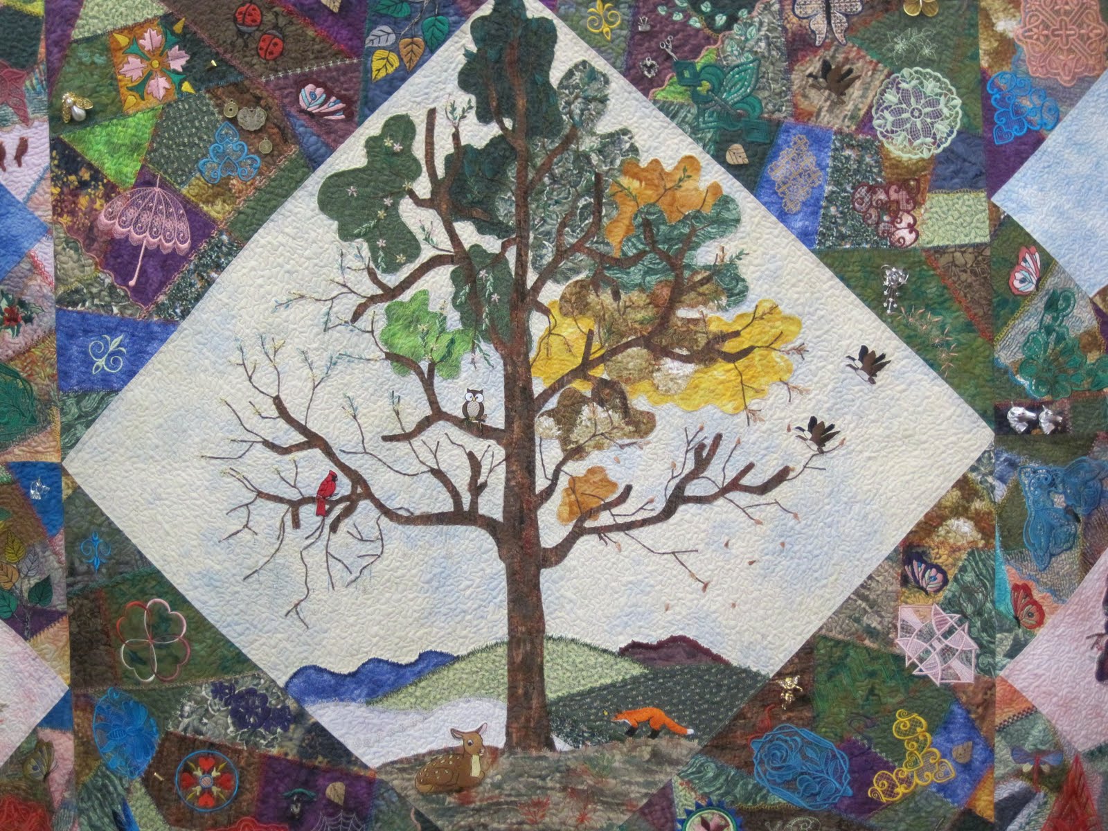 Pieceful Afternoon: Quilt show - the most amazing quilt!
