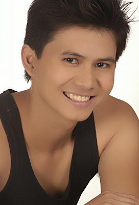 Man Central: Ryan Cunanan: On The Right Track