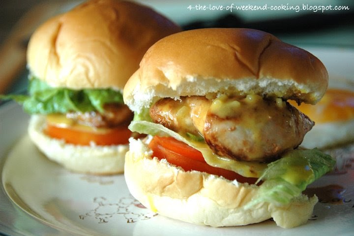 The Weekend Cook: Mini Chicken Burger with Garlic Mayonnaise