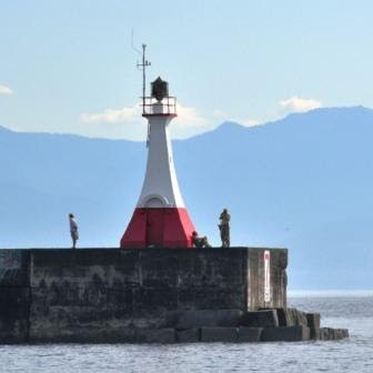 Images Across The Earth: Lighthouse, Ogden Point Breakwater, Victoria ...