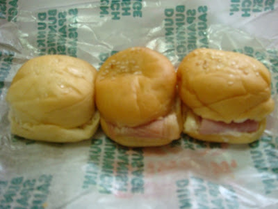 Kutsara at Tinidor: Dunkin Donuts' Mini Bunwich