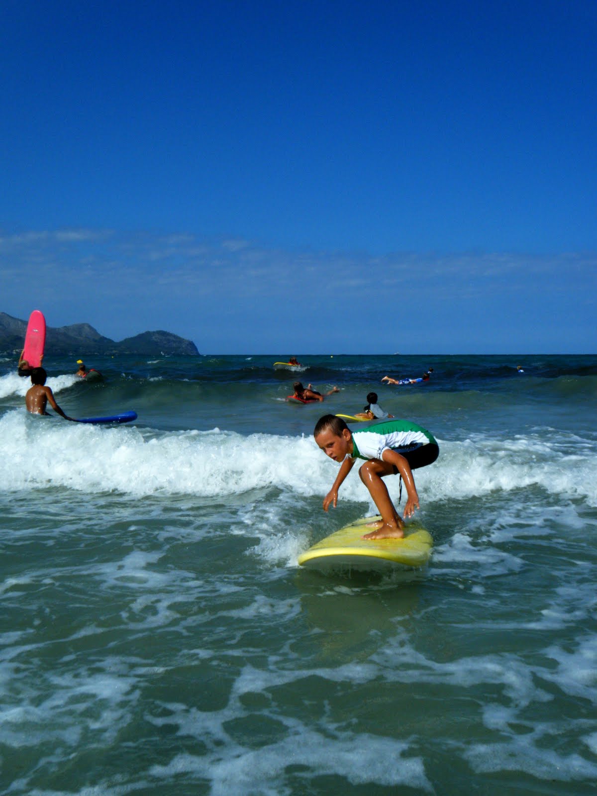 NAS SURF: AGOSTO SURFERO