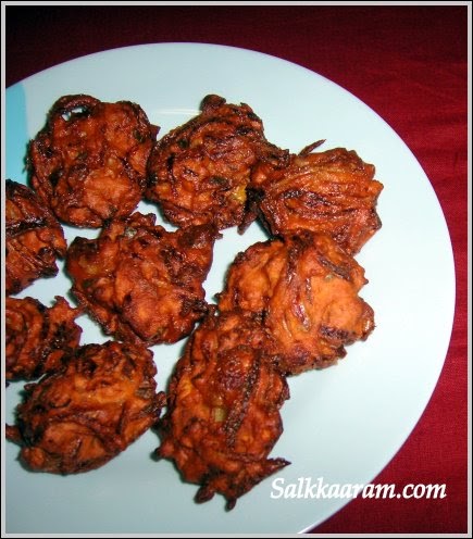 Ulli / Onion Vada | Simple and Delicious