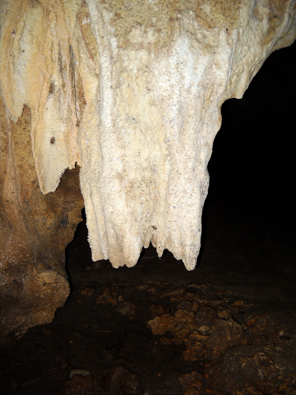 Ministry2Kenya: "Loving my Neighbor": Shimoni - the caves