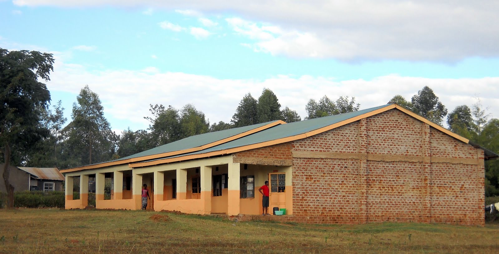 Ministry2Kenya: "Loving my Neighbor": Photos around the school compound