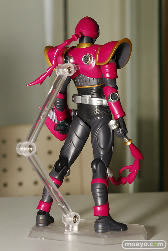Review: Figma Kamen Rider Sting (Dragon Knight series) Large Images ...