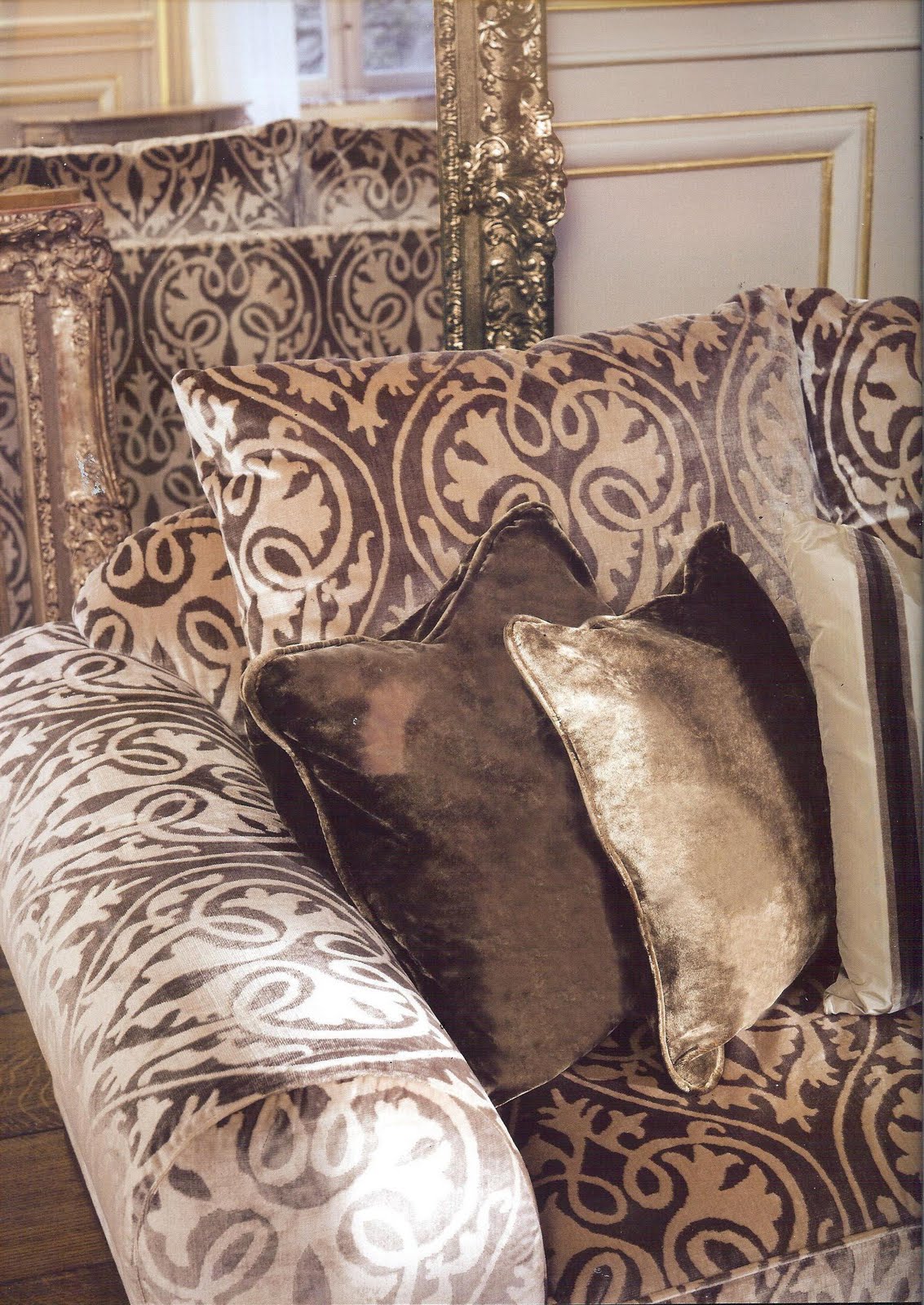 A Blind Pash Interiors: Lizzo Collection