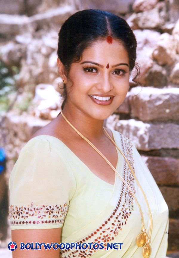 Mantra Raasi Actress