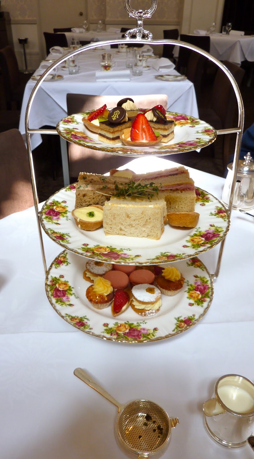 The High Tea Inspectors: The Tea Room, QVB, Sydney, N.S.W.