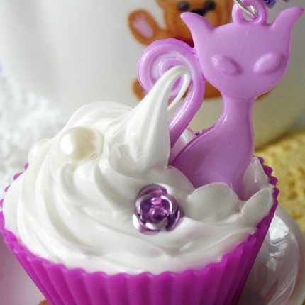 Catsparella: Cat Cupcake Tuesdays