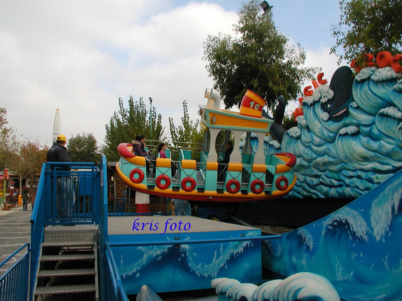 Un mondo di emozioni: Giostre - parcuri de distractii