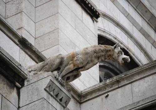 Profundamente superficial: Gárgolas