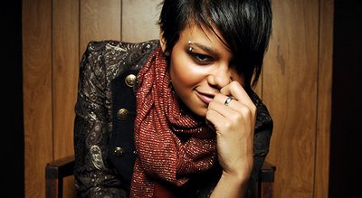 Fefe Dobson - Ghost Lyrics and Video - Lyrics Video Music