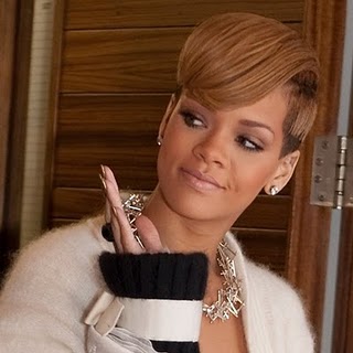 Rihanna - Only Girl (In the World) Lyrics and Video - Lyrics Video Music