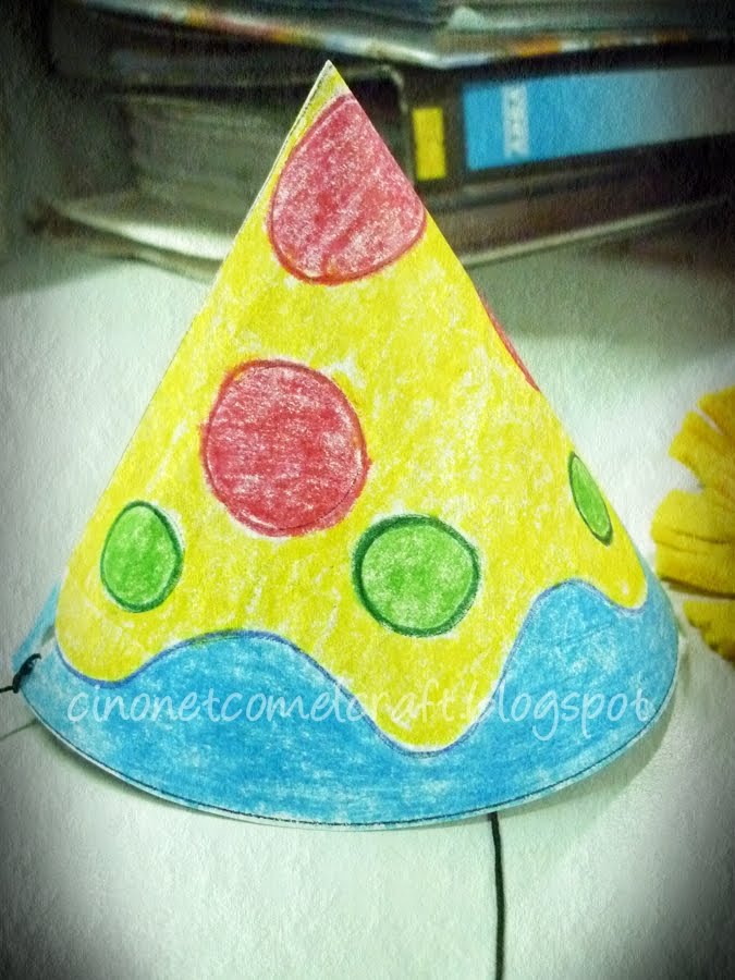 Bieha Tukiran's craft: :: Felt : Topi Hari Jadi