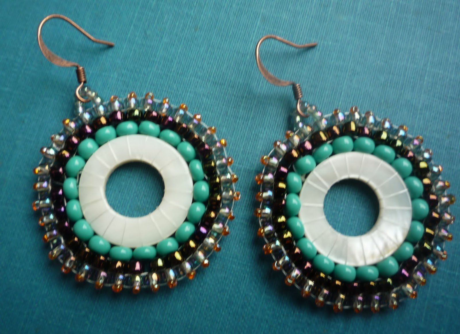 Blue Ridge Diva Designs: Circular Brick Stitch Earrings