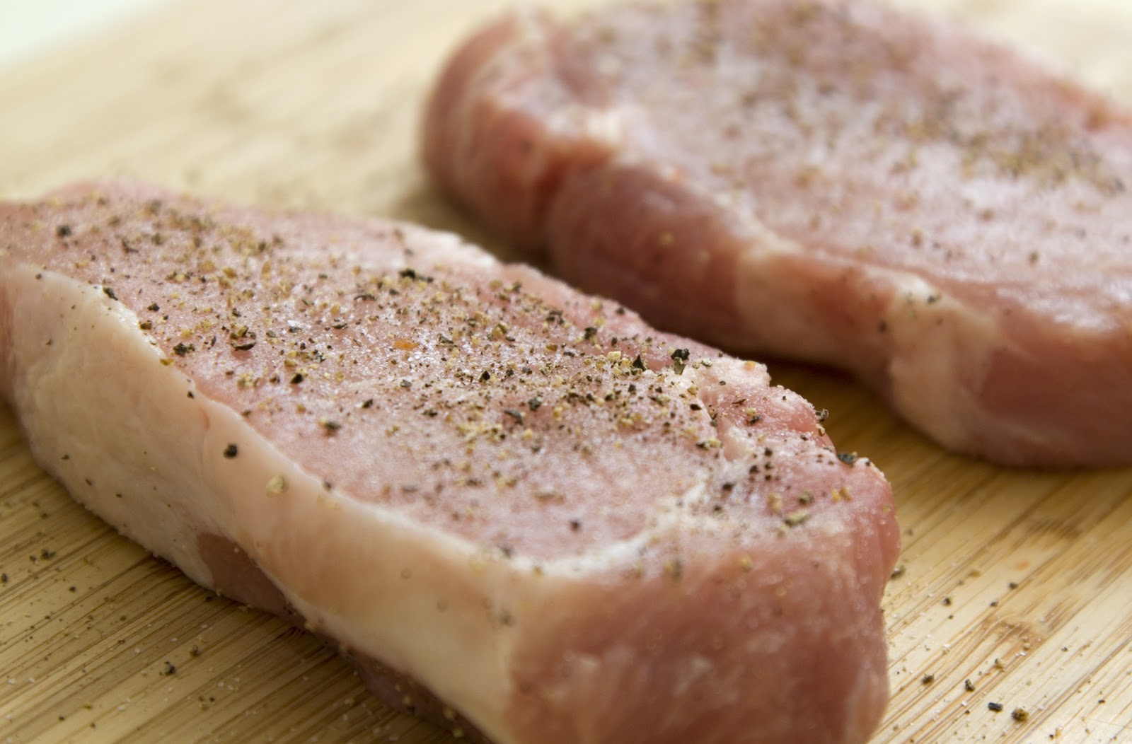 Food Makes Me Happy: Grilled Pork Chop with Homemade Pesto and Poached ...