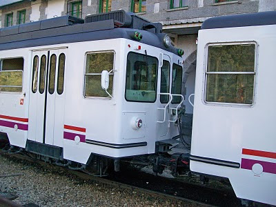 Blog de CARLOS123456: Linea C9 Cercedilla Cotos. Repintado de la unidad 1.