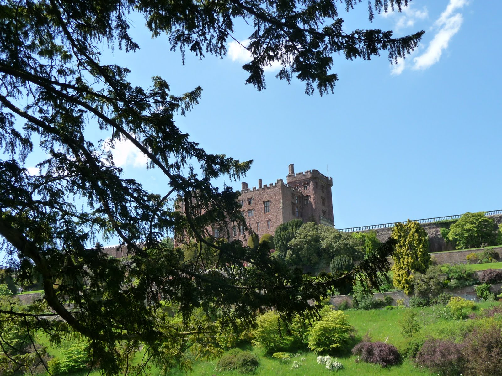 Castles & Gardens Ireland & Wales: Welshpool, Wrexham, Llandudno - Wales