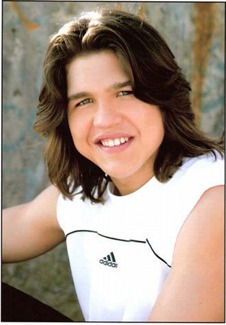 Paranormal And Strange World: Richard Sandrak -The Boy With Eight Packs