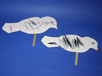 Preschool Learning Ideas: Two Little Blackbirds Song Puppets