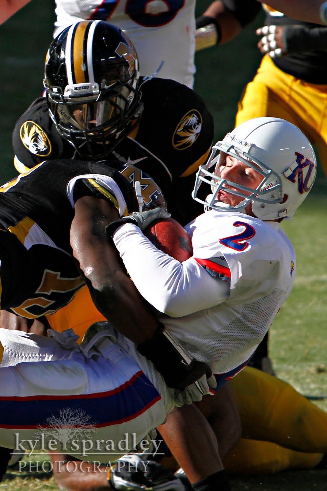 Kyle Spradley Photography Blog: Mizzou vs kU at Arrowhead Kyle Spradley Photography Blog: Mizzou vs kU at Arrowhead