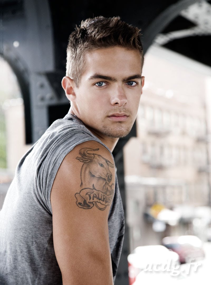 esteticmen 3: Boys in the Citv by Paul Ritz