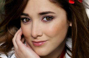 chuck's blog: Sherlyn!!