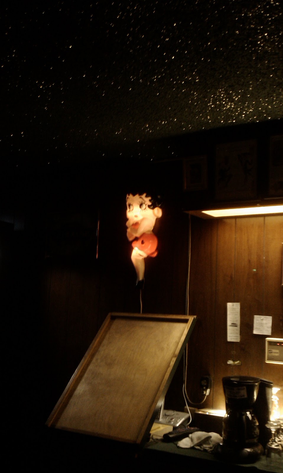 Wandering In LA: Tee-Gee's: A Postwar Bar Frozen In Time