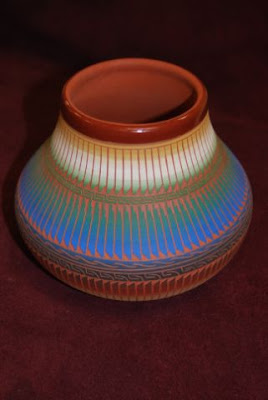 A G.V. Store: Dine' - Traditional Navajo Pottery / D-11