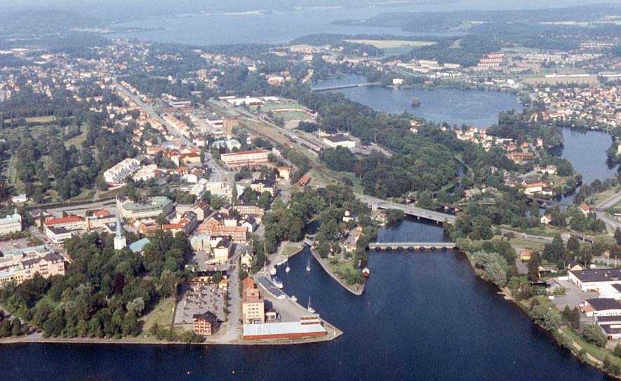 Lukas Räv: Motala cittá