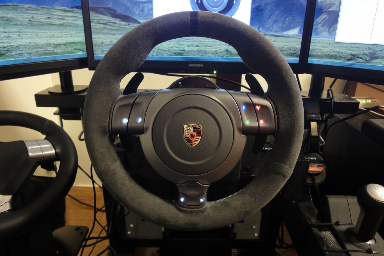 Fanatec 911 GT3 RS V2 Racing Wheel Is Gran Turismo 5-Ready, 46% OFF