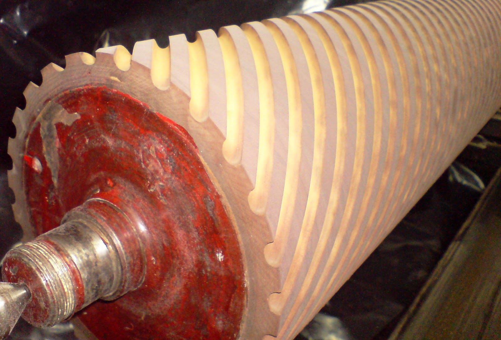 Leirifrese, Lda: Rectificações em rolos de borracha