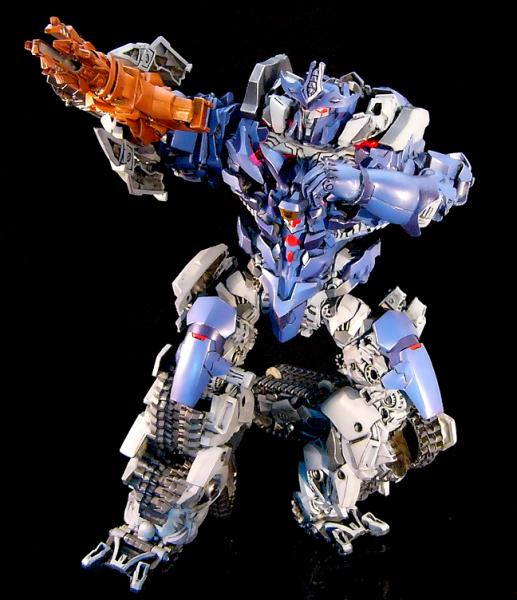 mundo transformer: Custom Galvatron.