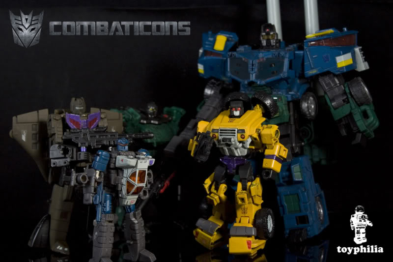 mundo transformer: Custom Bruticus.