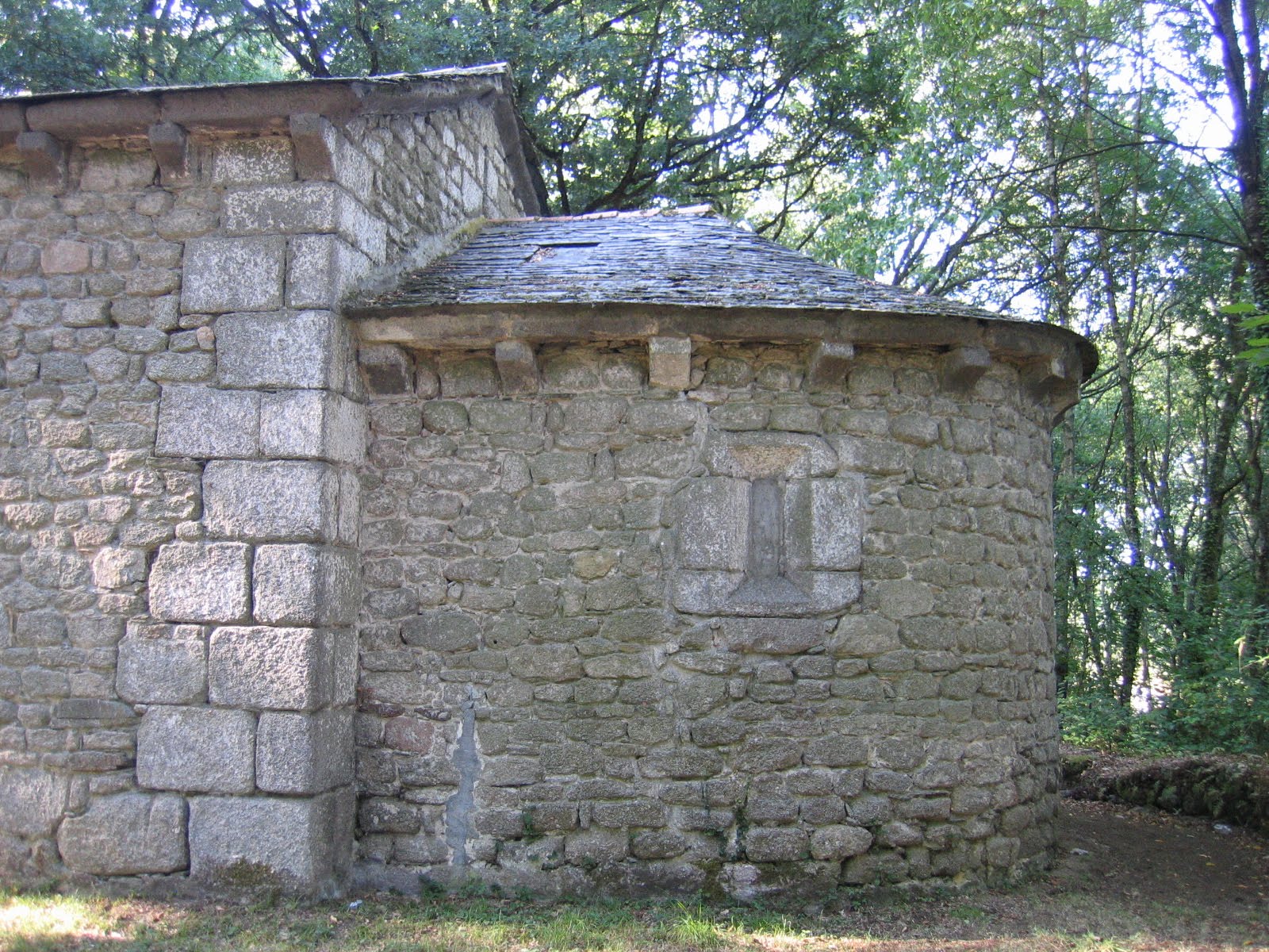 Románico en Galicia: O Salvador de Castrillón - O Corgo