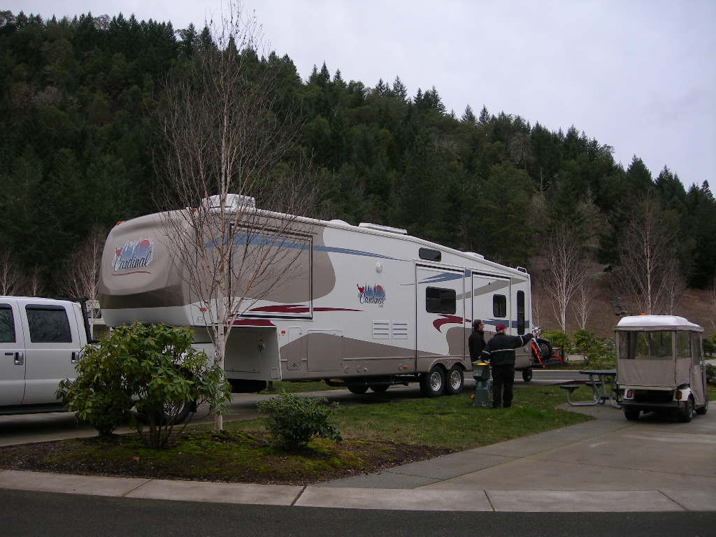 RV Voyageur: Extended stay @ 7 Feathers RV Resort - Southern Oregon