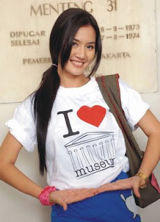 Sexy Girl Pict: Asti Ananta Sexy Photos