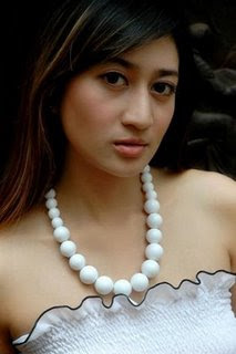Helmalia Putri Photo Gallery - sweet girl picture