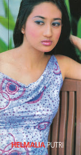 Sexy Girl Pict: Helmalia Putri Photo Gallery