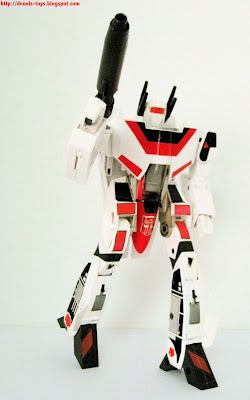 Dennis-Toys: G1 Jetfire ~ Complete & White