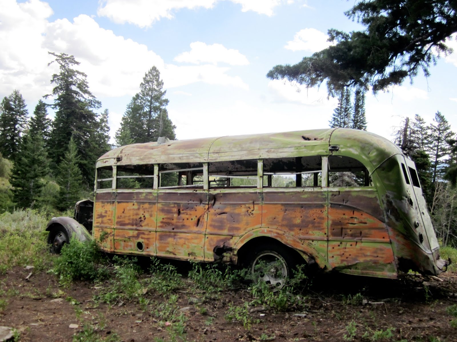 ...Maeberry Vintage...: Old Hippie Bus Pt. 2