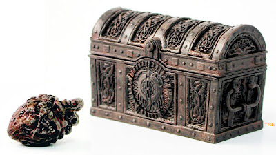 hot toys' 1/6 davy jones with the dead man's chest