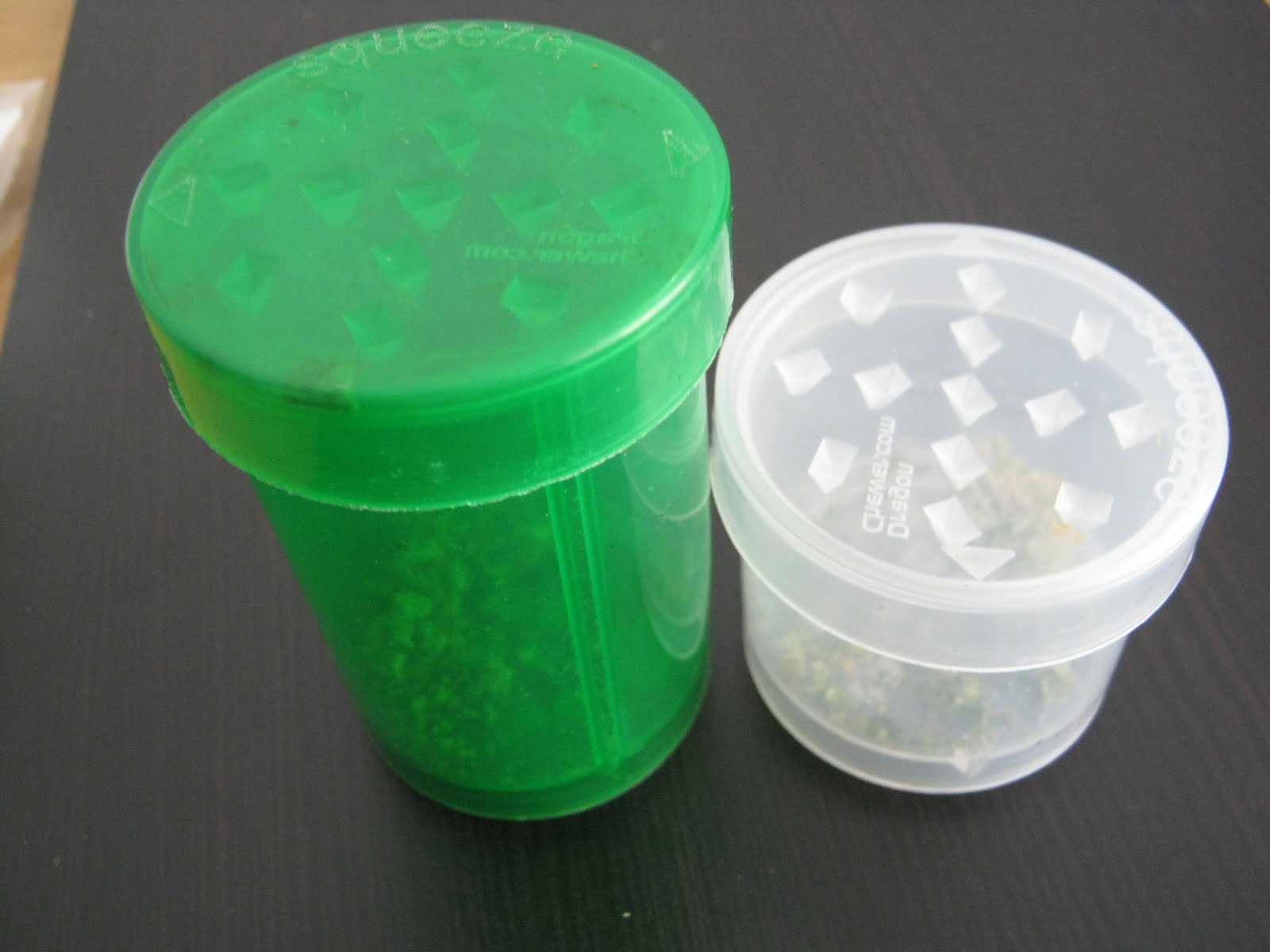 Dragon Chewer Marijuana Stash Jar | Cannabis Grinder Container Review
